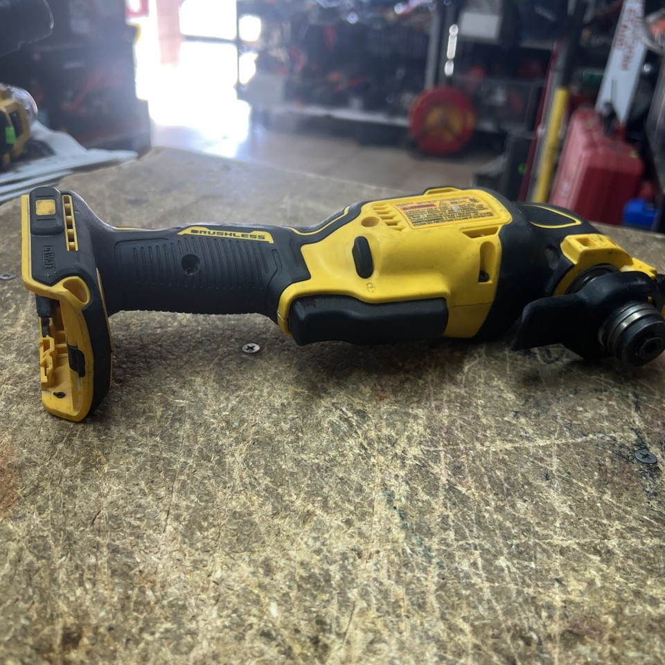 DEWALT DCS354 Atomic 20V MAX Brushless Oscillating Multi-Tool (Tool ...