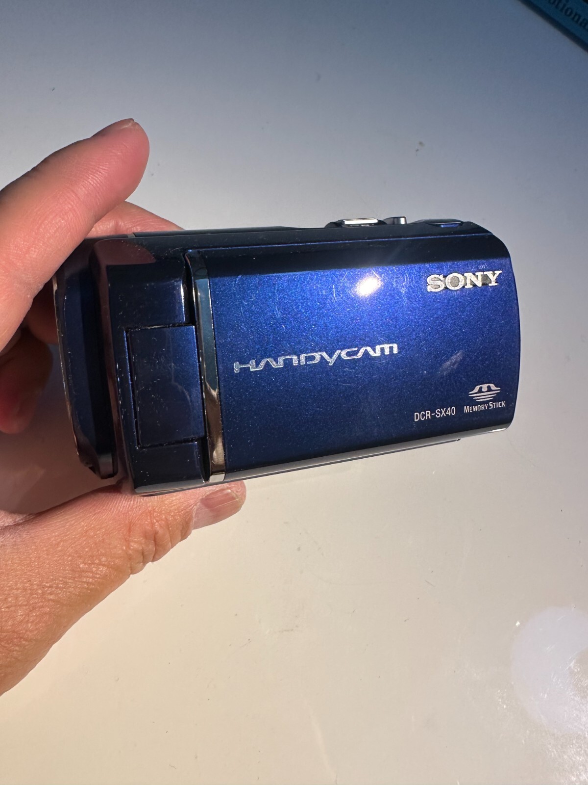 Sony DCR-SX40 Blue Handycam 4 GB 60x Optical Zoom Digital Video Camera ...