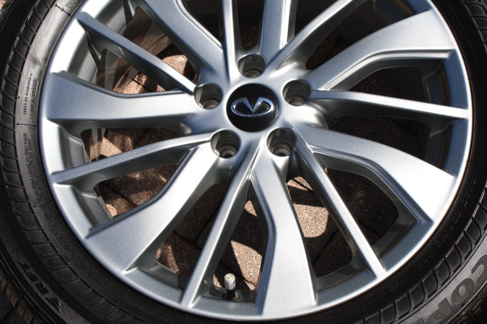 2023 INFINITI QX50 RIMS WHEELS &TIRES (Set 4) | eBay