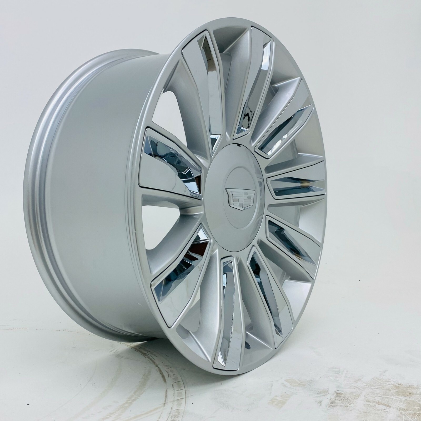 Cadillac Escalade PLATINUM SGG Wheel 22 in New OEM Factory GM Spec 4740 ...