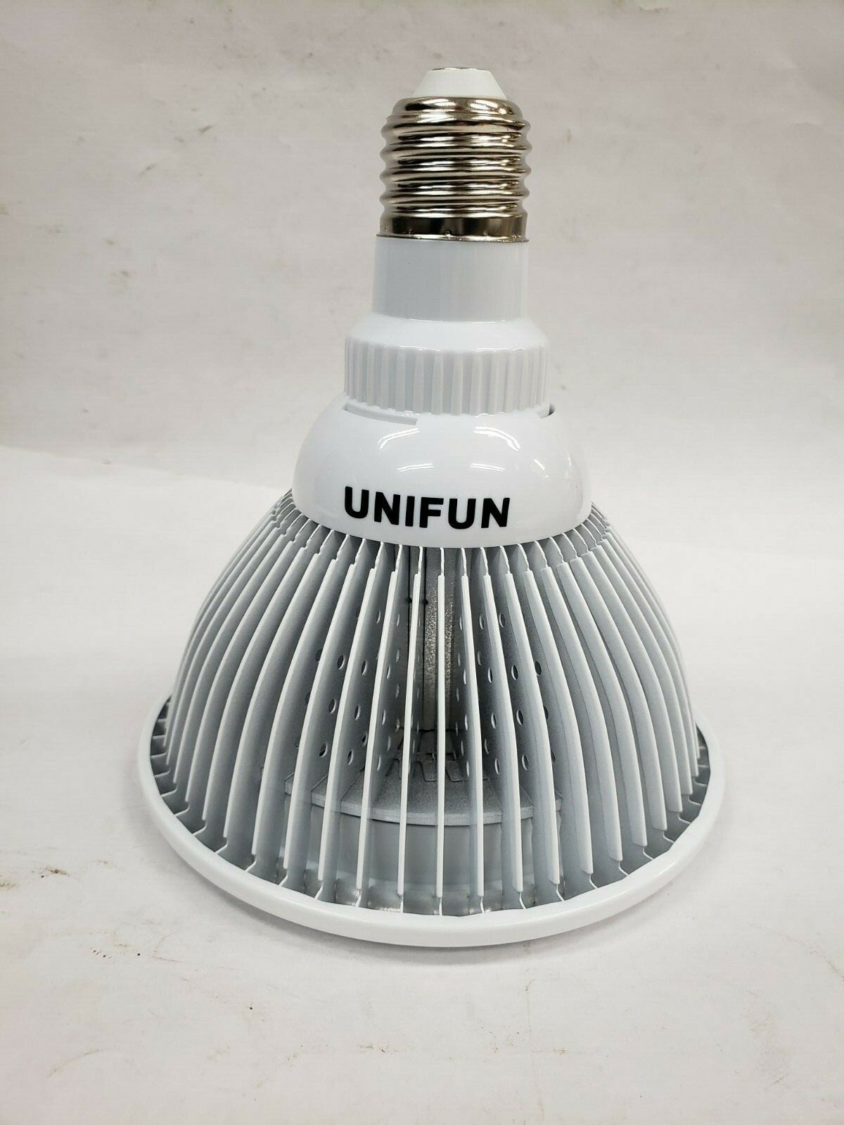 Unifun E27 LED Grow Light,Plant Bulbs Plant Growing Bulb for Garden 24W ...