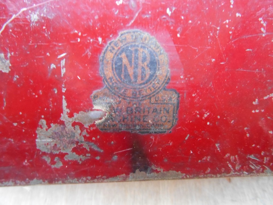 NEW BRITAIN "NONE BETTER" 1/4" DRIVE SOCKET SET METAL 5-1/2x 1-7/8x1-1/ ...