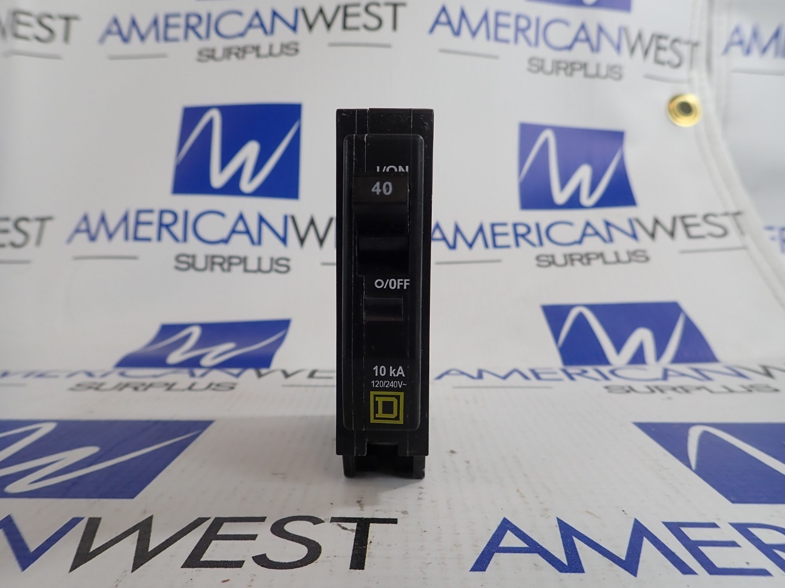 QOB140 SQUARE D 1 Pole 40 amp bolt on 120v Circuit Breaker NEW in Box ...