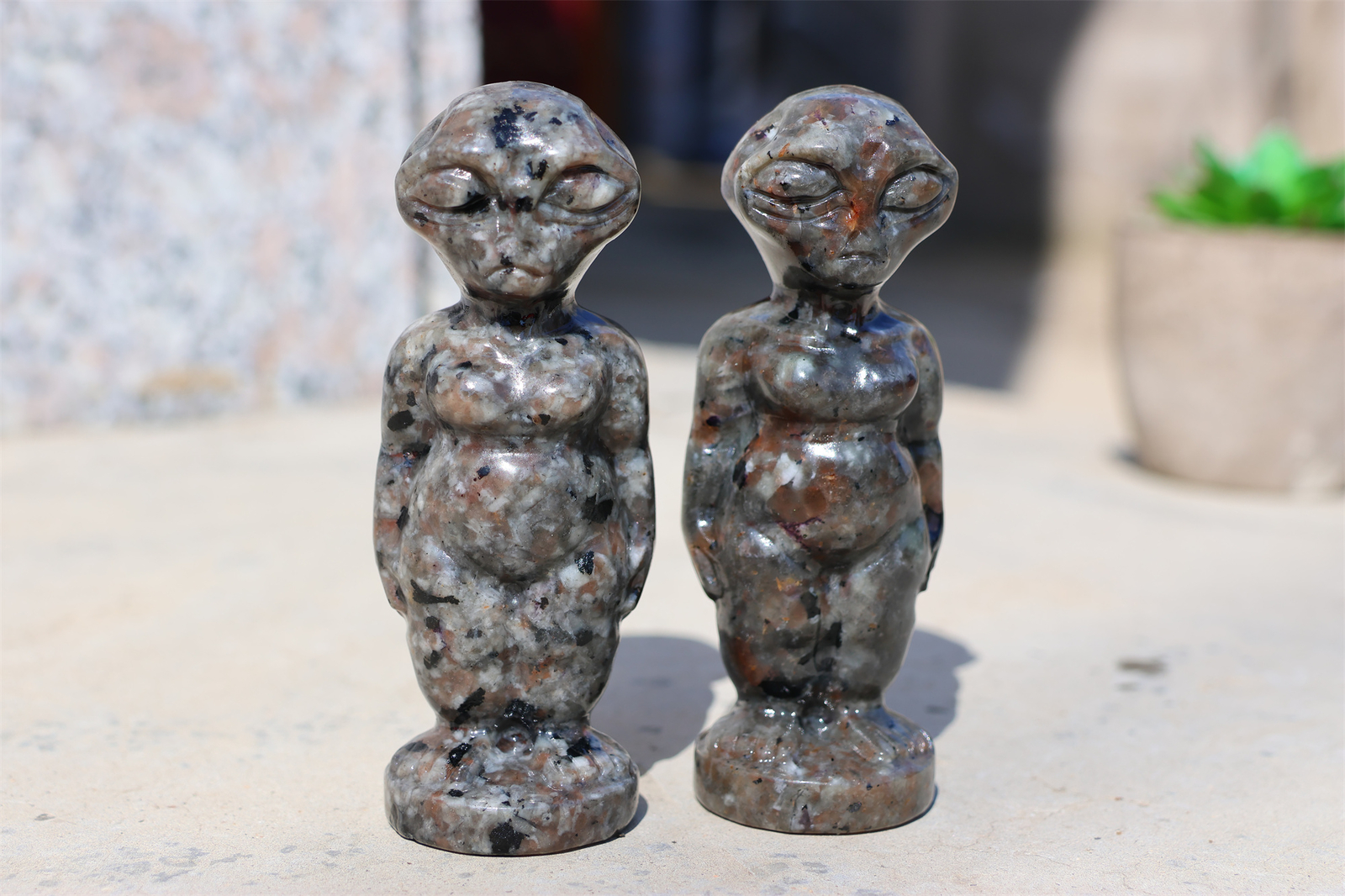 3.1" Natural yooperlite Carved Aliens Reiki Crystal Skull Decor crystal ...