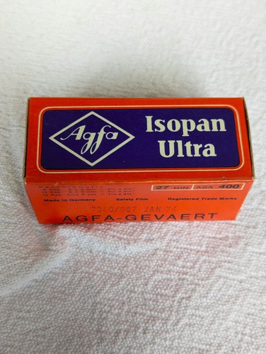 Agfa Isopan Ultra 400asa 27din 120 film black and white (1974) | eBay