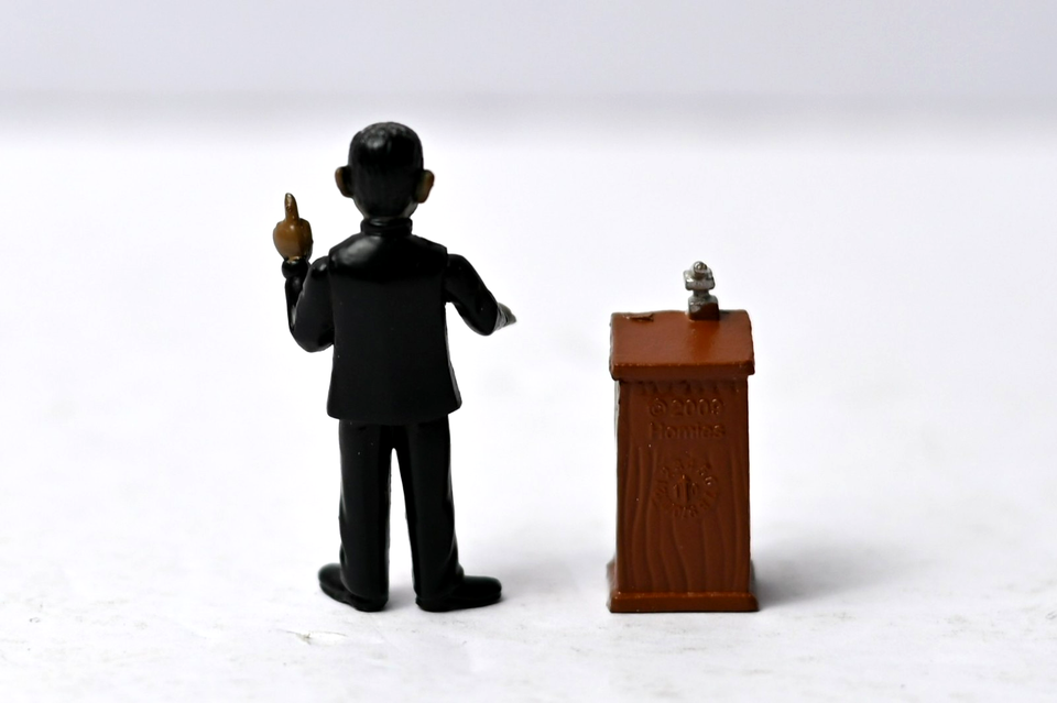 2009 Homies Series 12 Homie Obama Figure with Podium - Rare President ...