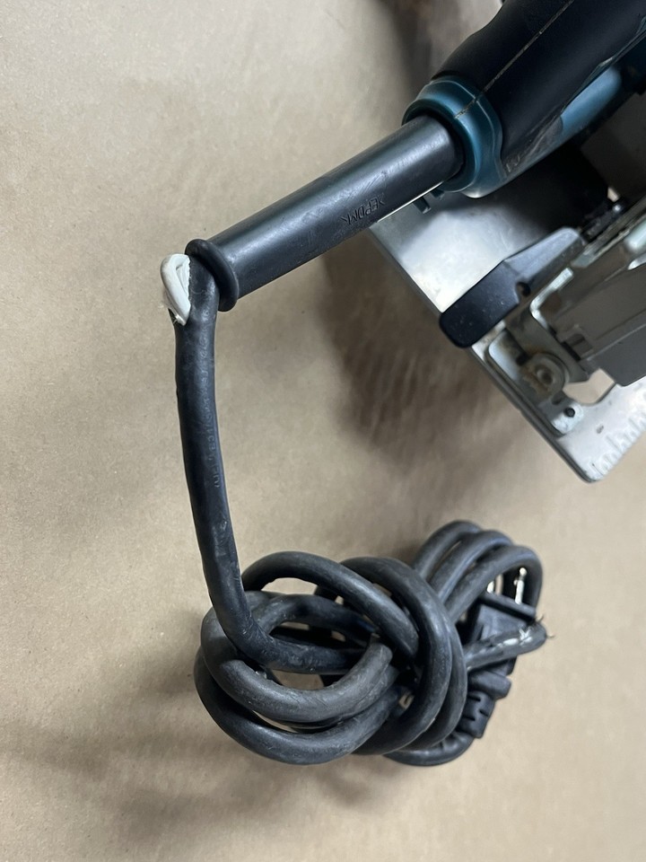 Makita HS7600 7-1/4 Inch Corded Circular Saw W/Metal Cutting Blade ...