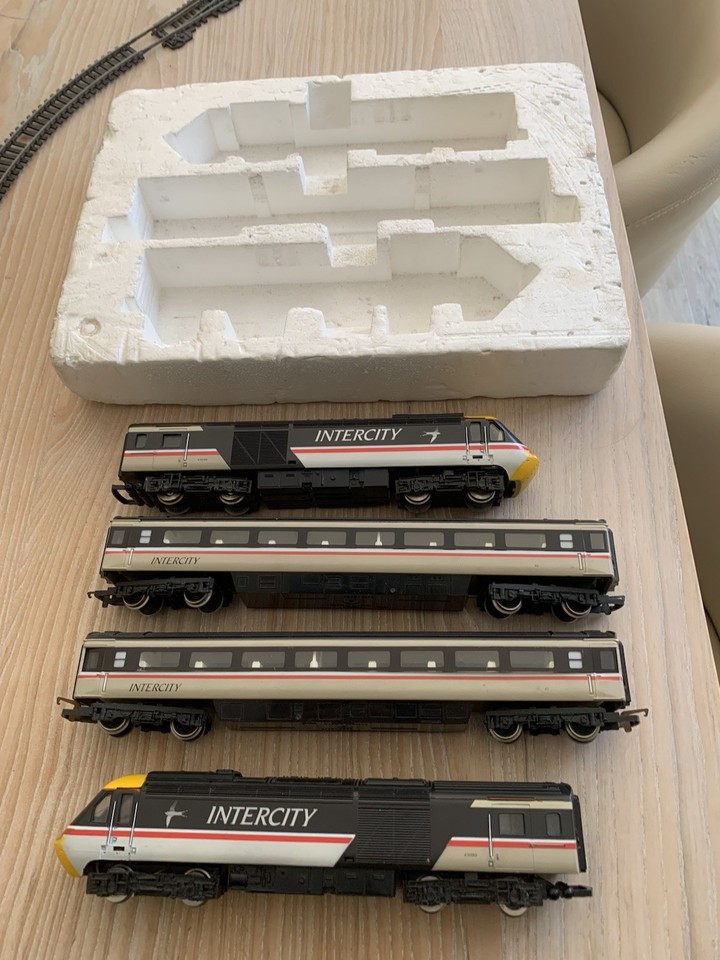 Hornby Class 43 HST Powered Unit In Swallow OO Gauge | eBay UK