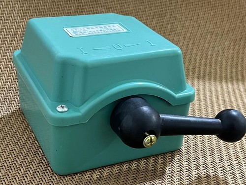 1x Waterproof reverse switch QS-15A forward and reverse switch 220V ...