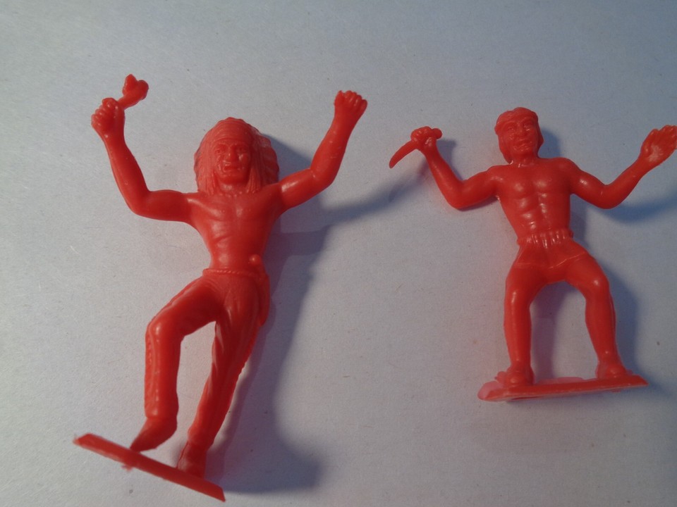 MPC VINTAGE PLASTIC TOY INDIANS,YELLOW,BLUE,RED,BROWN. 32 FIGURES. | eBay