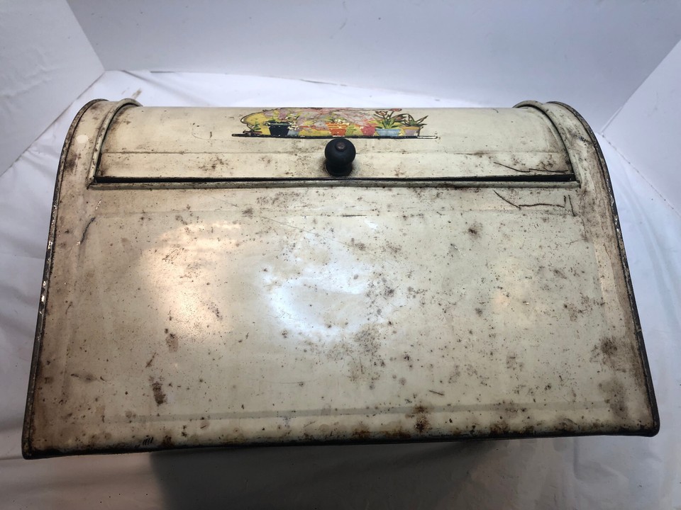 Vintage Metal Bread Box Pie Saver Counter Top - 1930's Nesco? | eBay