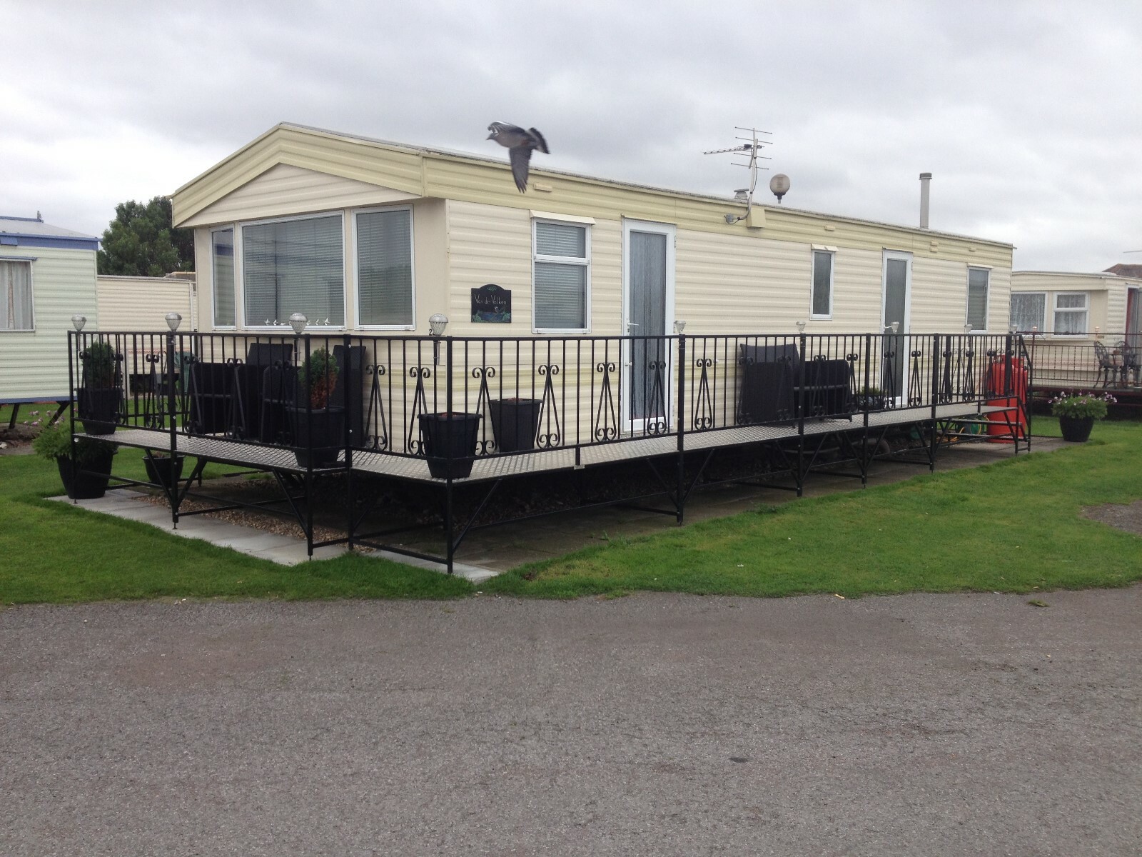 Caravan steps verandas steps made to measure steps for static caravans ...