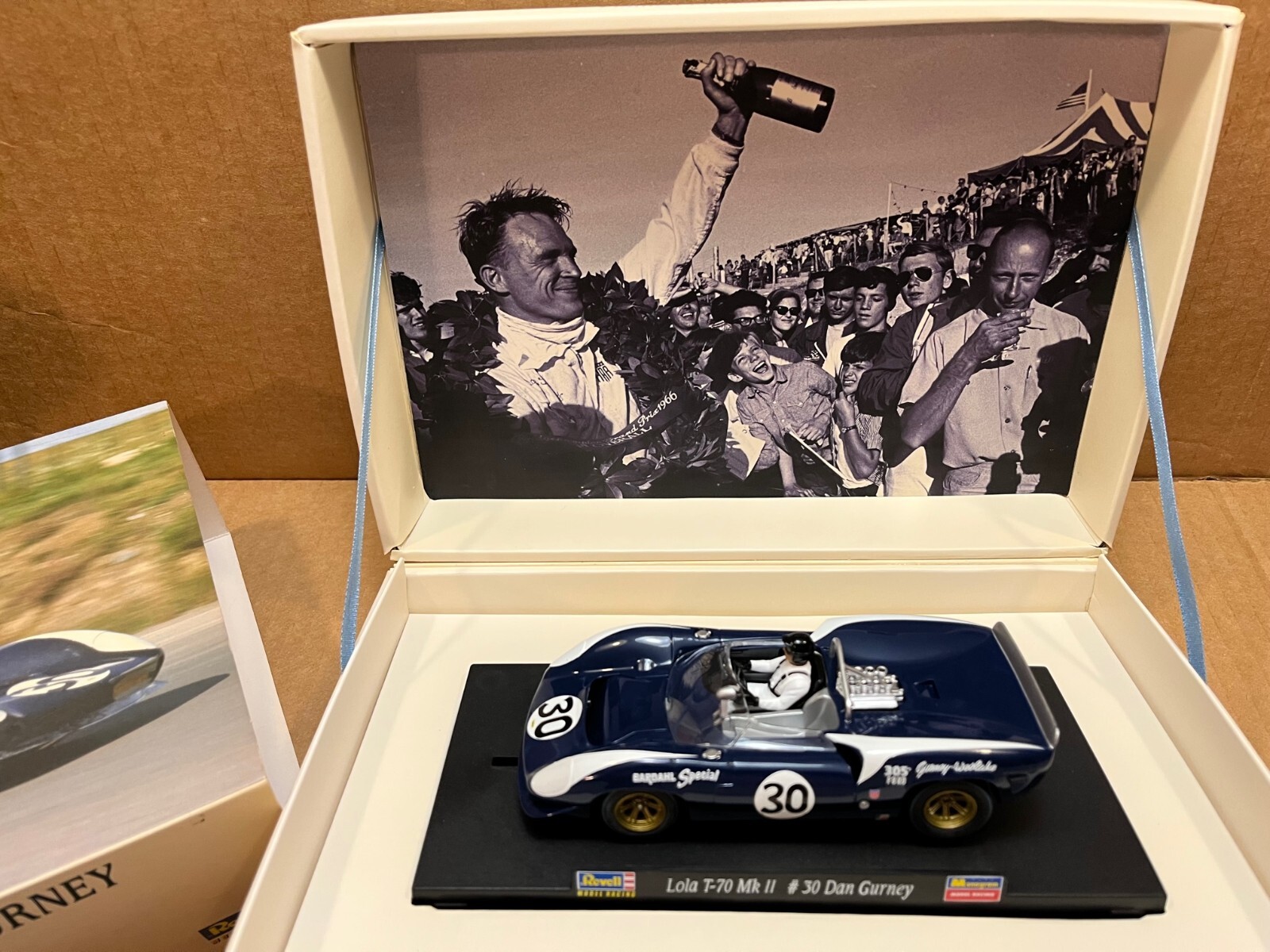 Revell Monogram Slot Car Lola T-70 MKII Dan Gurney #30 New in box | eBay