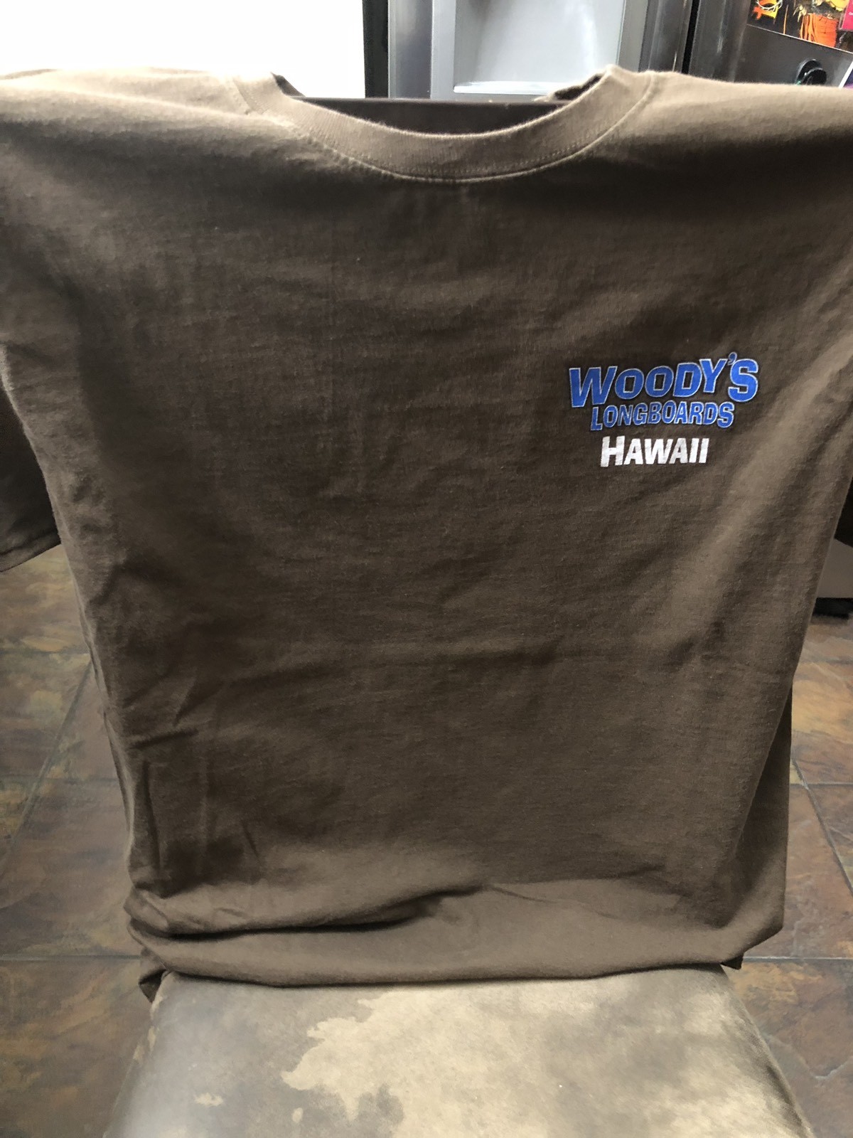 WOODY'S LONGBOARDS HAWAII HULA GIRL SURFING BLACK SURF BOARD T-SHIRT ...