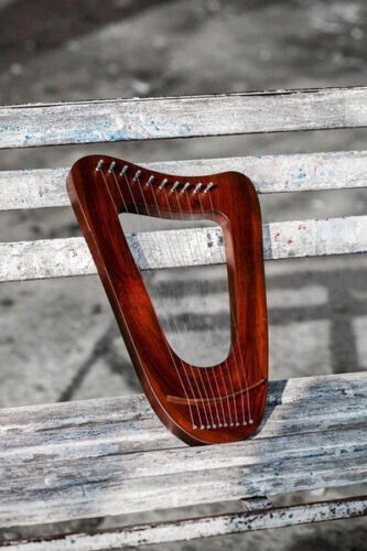 Scottish Highland 10 Metal Strings Triangle Design Lyre Harp along with ...