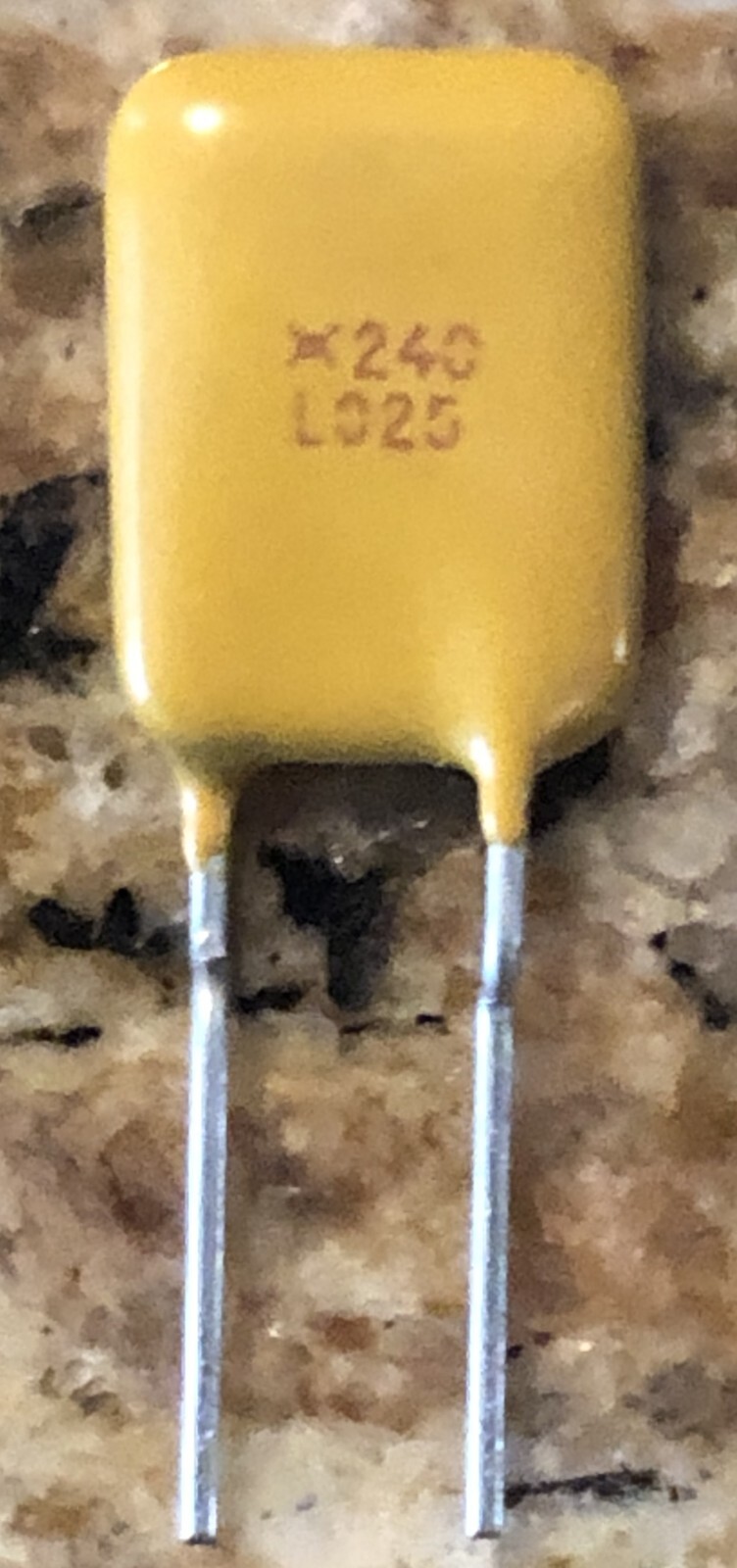 Littelfuse LVR025K Polymeric PTC Resettable Fuse 240V 250 mA TH Radial ...