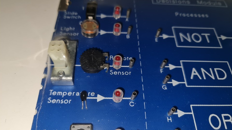 Unilab MFA Decision Module H27593 – STEM Educational Logic Circuit ...