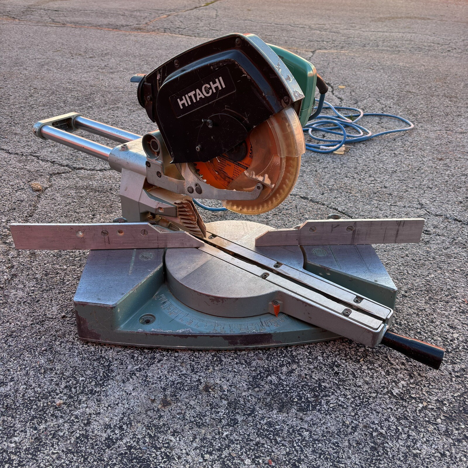 Hitachi C8FB2 Sliding Slide Compound Miter Saw 8 1/2" for sale online ...