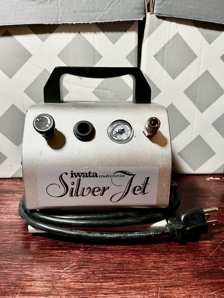 Iwata Eclipse HP-CS & Hi-Line HP-TH Airbrush w/ Silver Jet Compressor ...