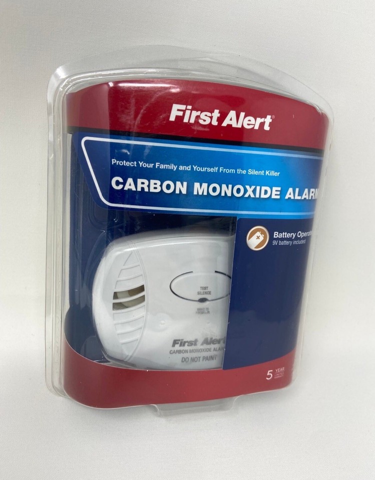 New First Alert Carbon Monoxide Alarm CO400-Battery Operated; Loud 85dB ...