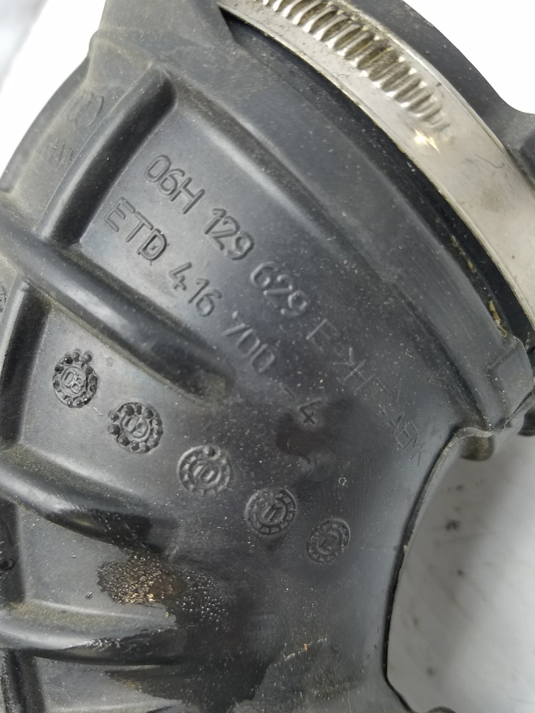 2009-2016 AUDI A4 A5 2.0 AIR INTAKE BOOT DUCT TUBE 06H129629E OEM | eBay