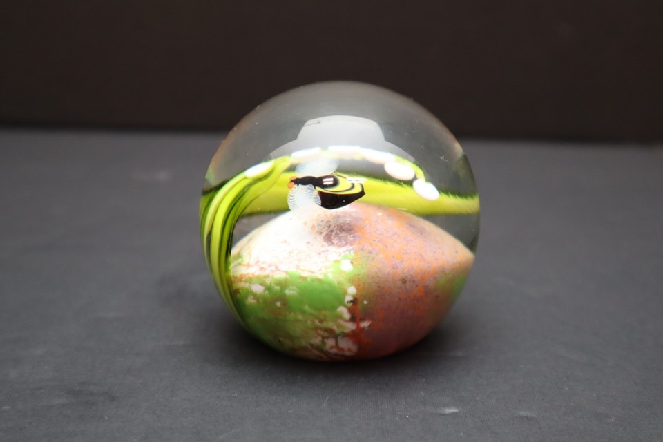 Orient & Flume Studio art glass paperweight SIGNED Bumblebee Bee ...