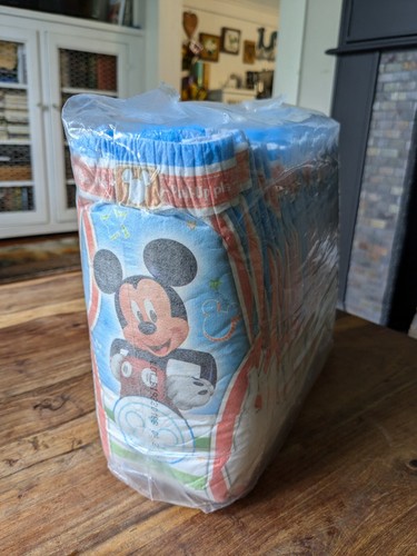 Vtg 2010 Huggies Disney/Pixar pull up plus toddler diapers 32 count sz ...
