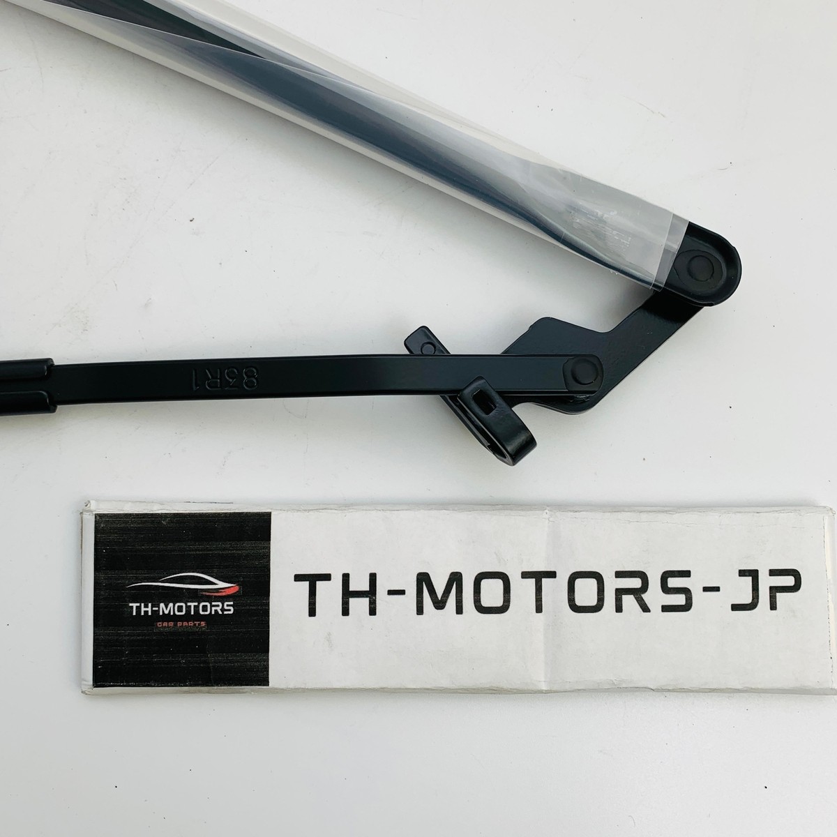 Toyota Genuine Parts - Arm, Fr Wiper, Rh (85211-0C010