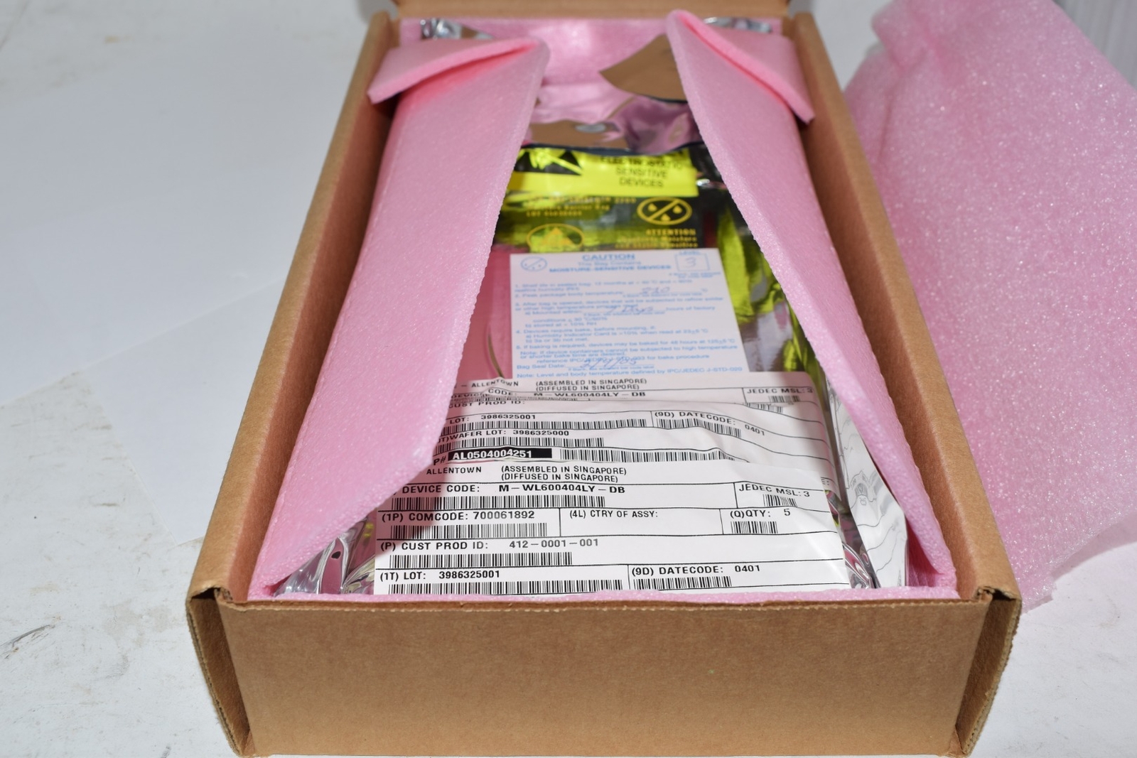 Lot of 5 NEW Agere Systems AL0504004251 Integrated Circuits M ...