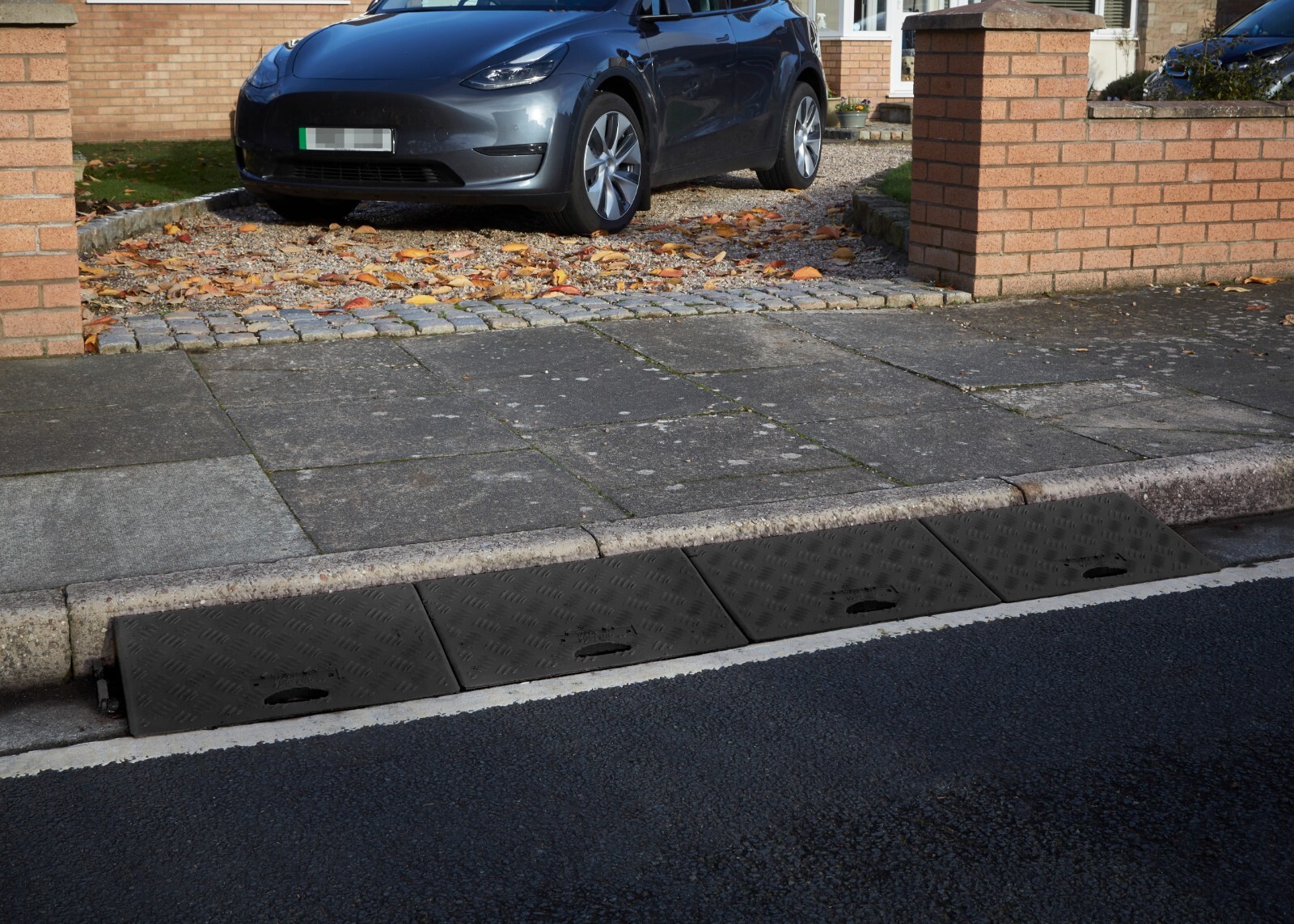 Pack of 10 - HEAVY DUTY Kerb Ramps covers 5m (Perfect for HGV use ...