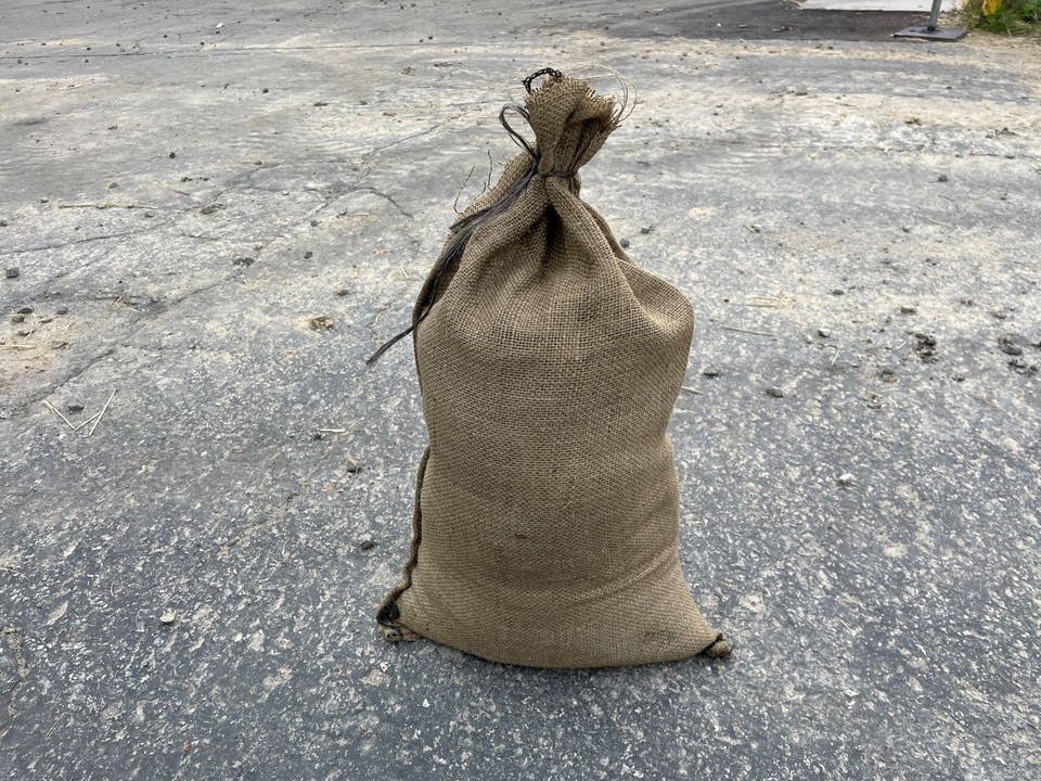 Sandbaggy Treated Burlap Sandbags - 14" x 26" (50 lb Capacity ...