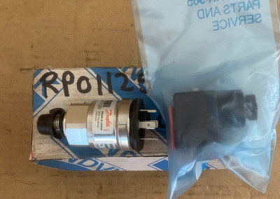 DANFOSS MBS 3050 060G1153 Pressure Transducer With Pulse Snubber 250 ...