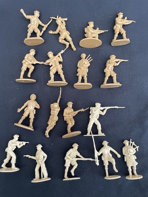 Job Lot of Vintage Plastic 1:32 Matchbox Scottish Army men toy soldiers ...