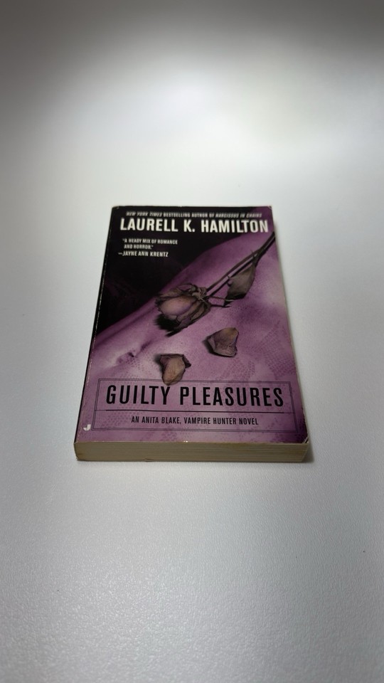 Laurell K Hamilton Anita Blake Vampire Hunter Box Set 4 Bestselling ...