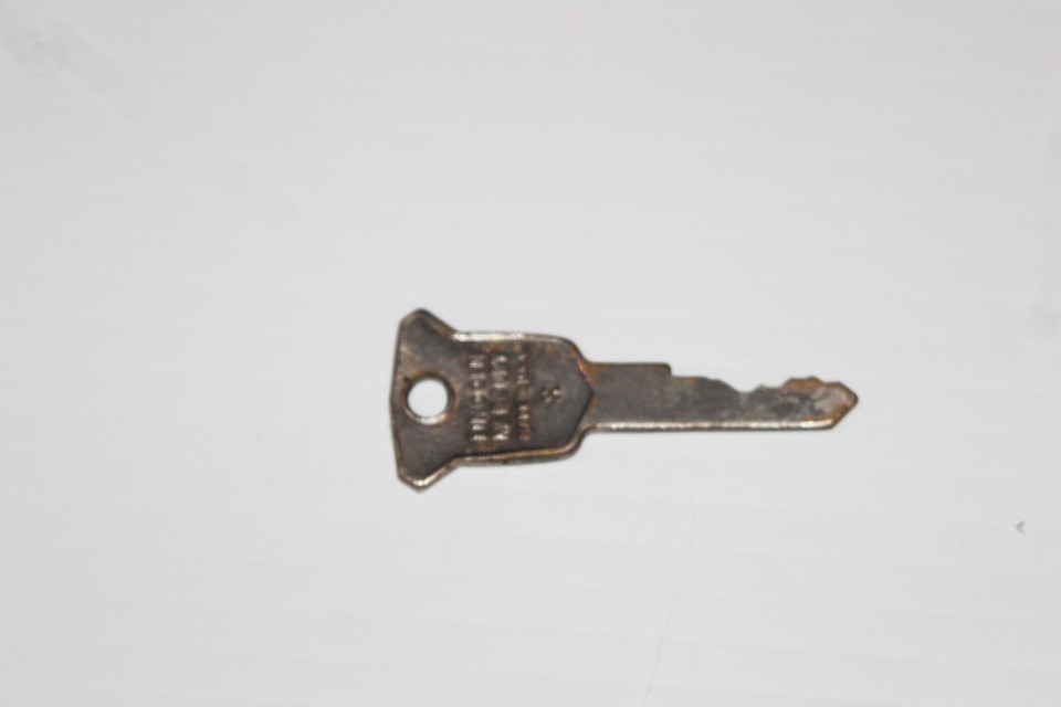 Vintage Lincoln-Mercury "H" Classic Crest Logo Car Key - Made in USA | eBay