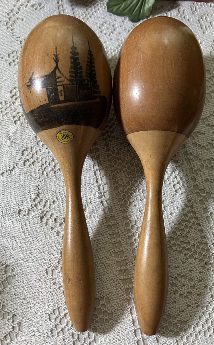 Spanish Maracas History