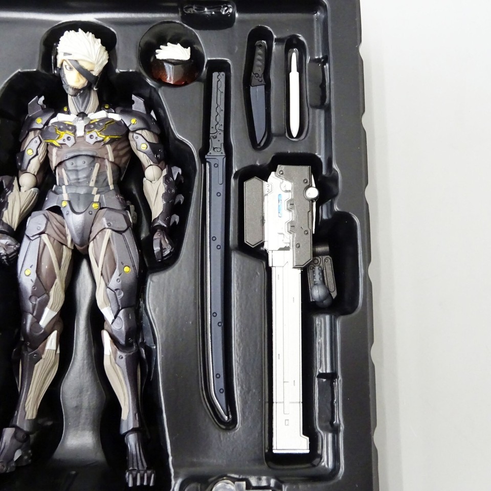 Revoltech Yamaguchi METAL GEAR RISING REVENGEANCE RAIDEN Figure No.140 ...