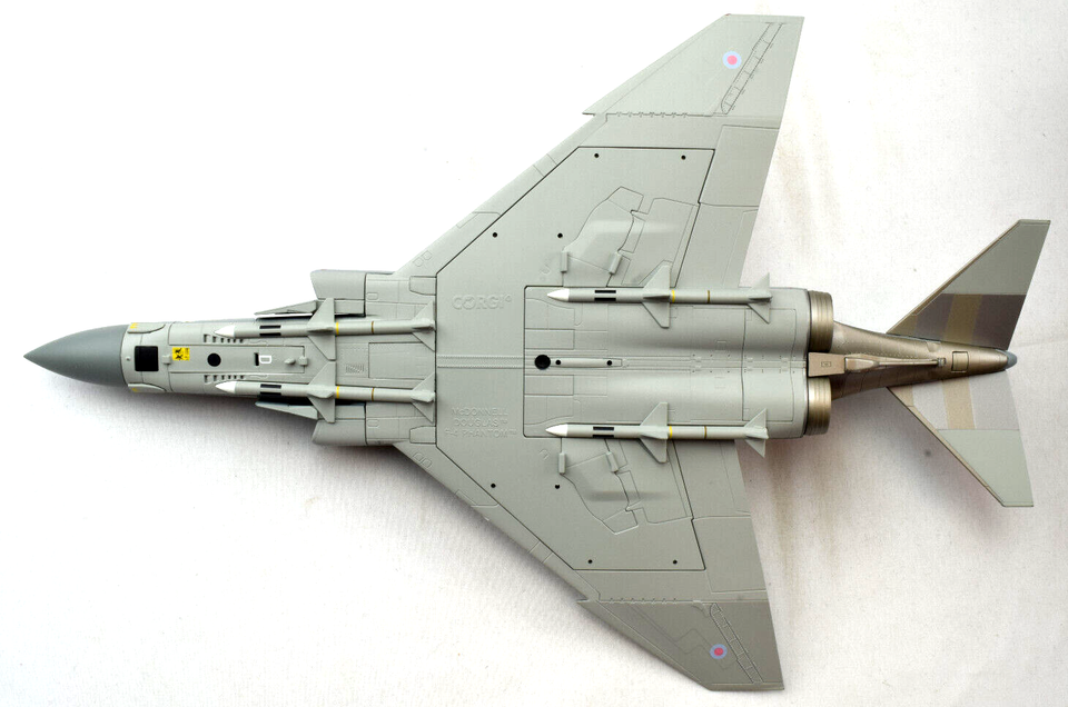 Corgi McDonnell Douglas Phantom FGR.2 - 1991 Falkland Is. 1:48 Airplane ...