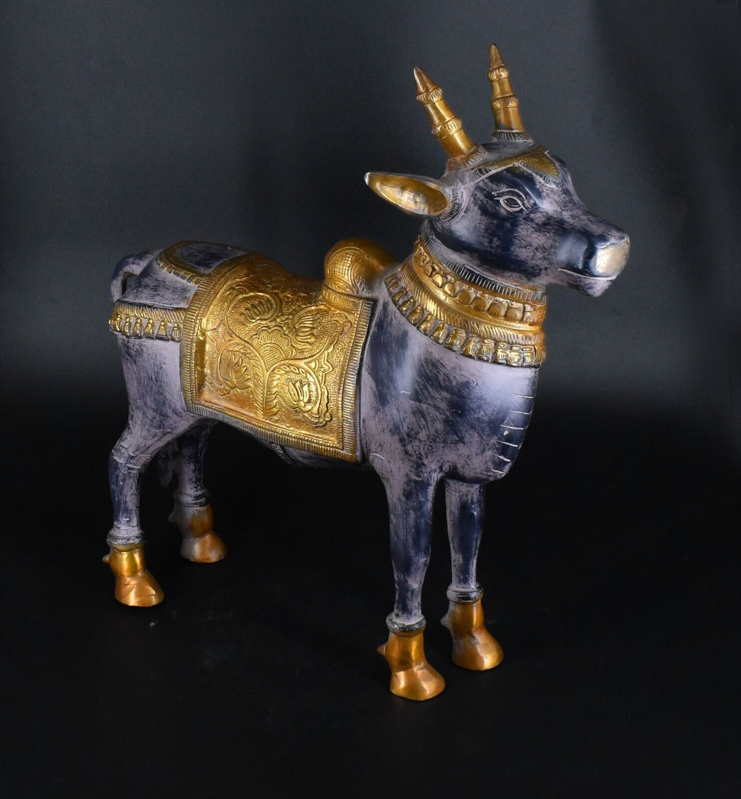 Nandi Bull (Ox of Shiva) Brass Statue Carrier / Mount of Hindu God ...