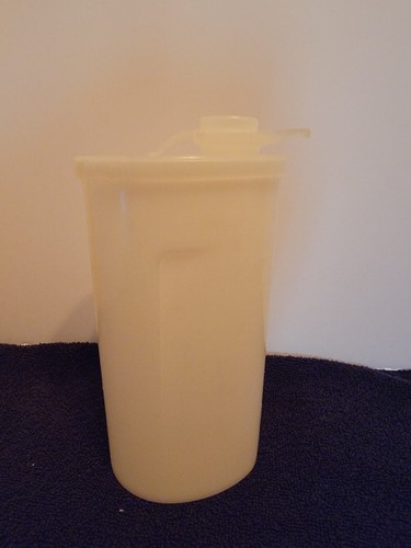 Vtg - Tupperware Sweet Saver Plastic Storage Container 640-8 / 641-3 ...