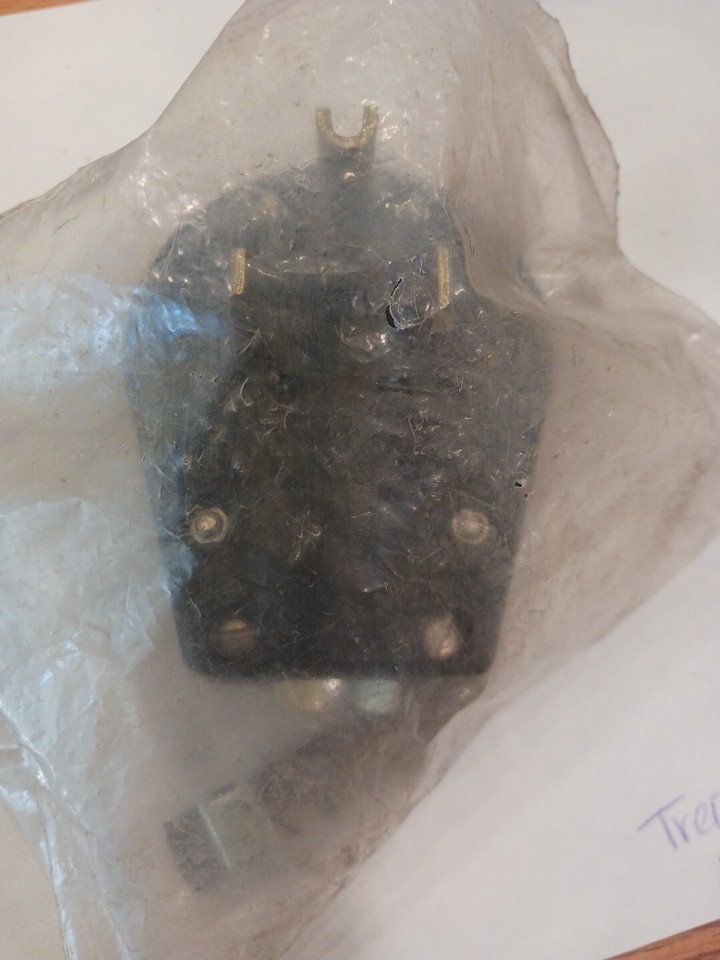 Eagle S42 Universal Angle Plug 30A-250V Wide Flat Blade / 50A-250V ...