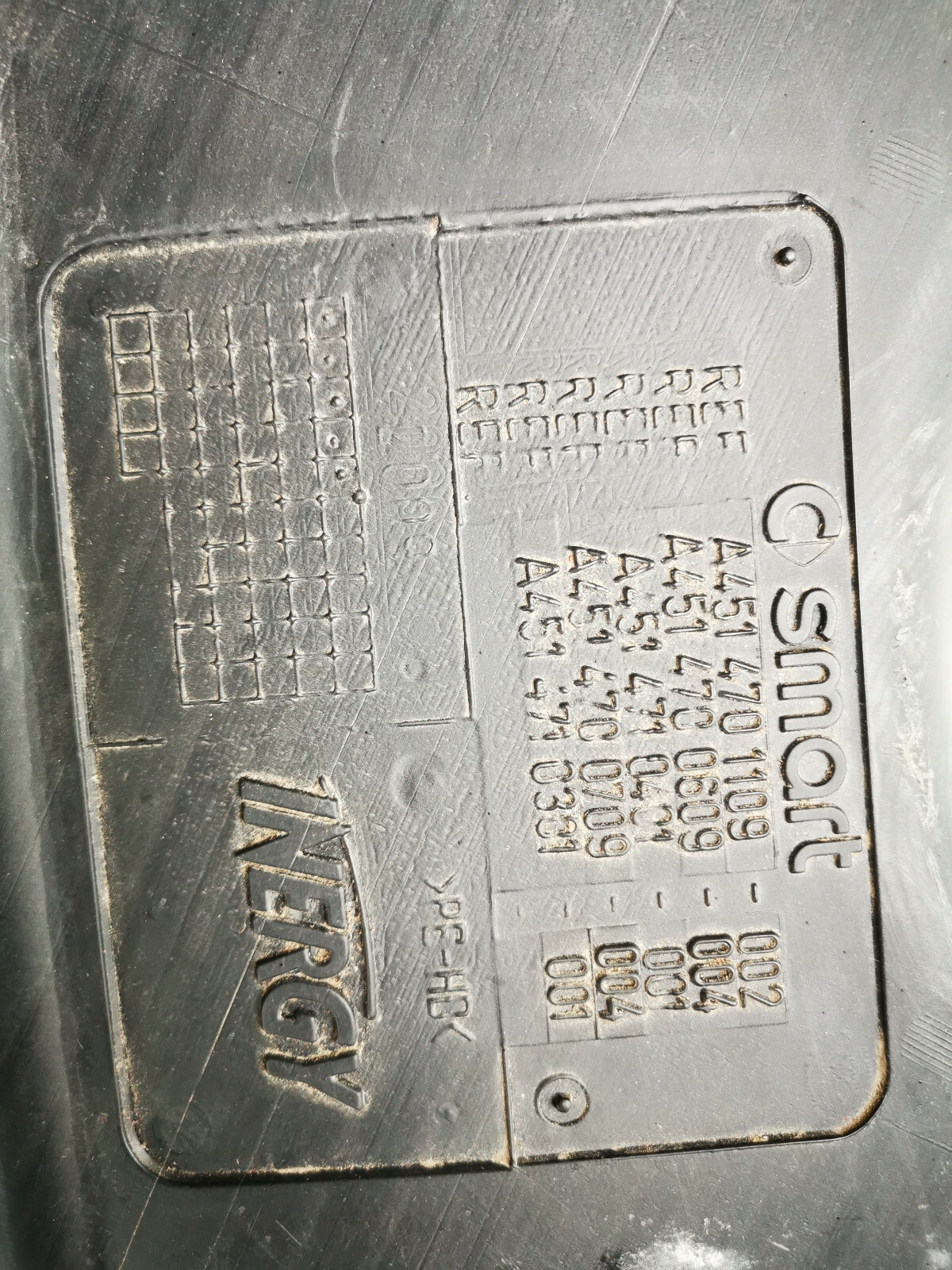 SMARTForTwo451Benzin Kraftstofftank A4514710401 inkl Kraftstoffpumpe ...