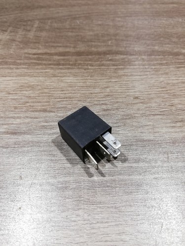 GM Relay Control Module Unit 90229206 | eBay