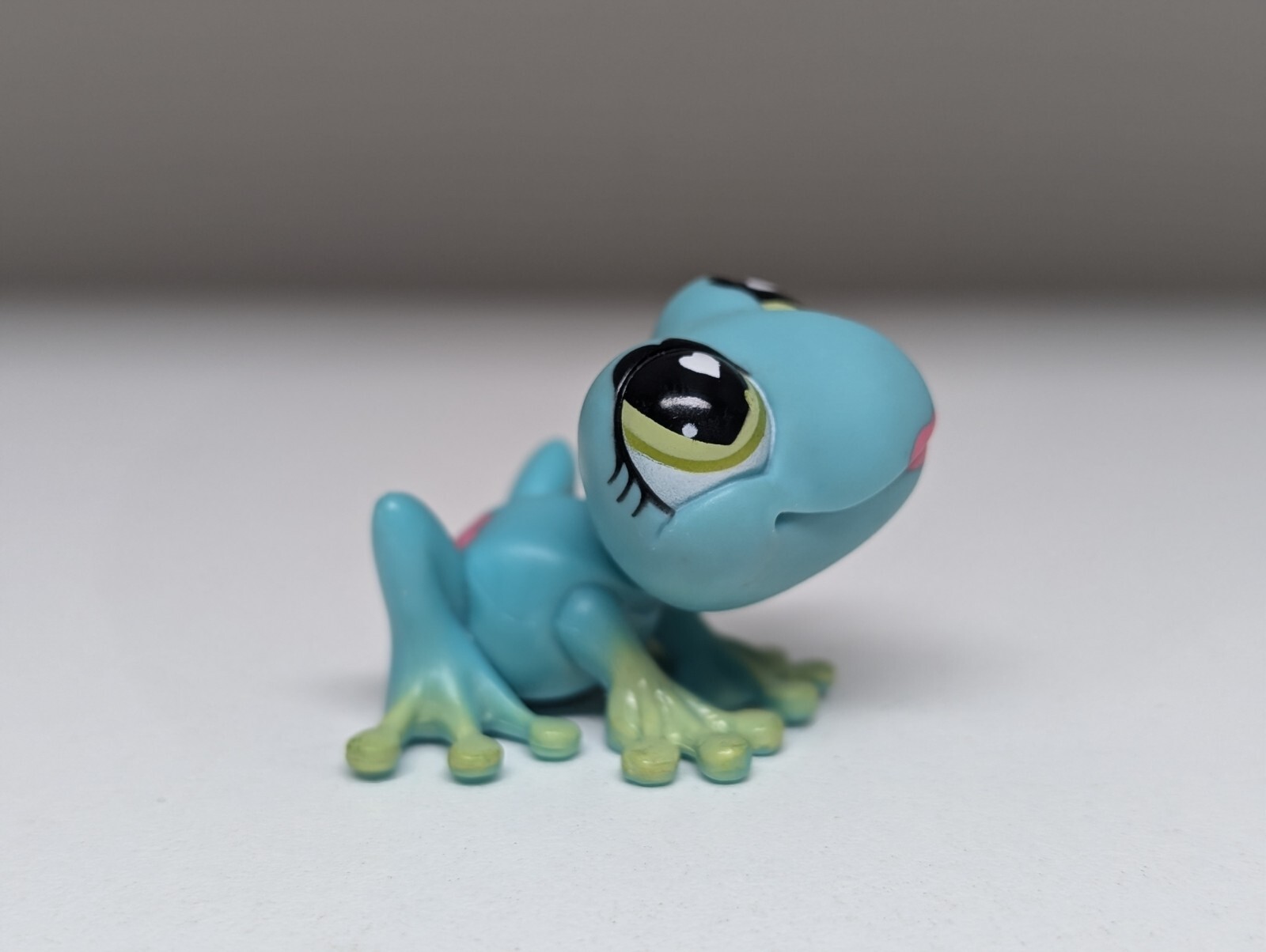 Littlest Pet Shop #559 Valentine's Frog Pink Hearts LPS Hasbro ...