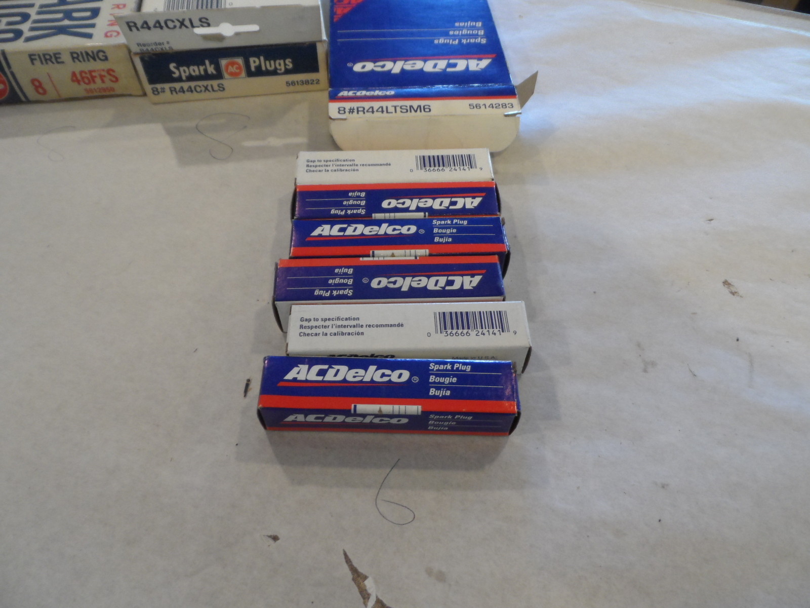 R44F R46 R44 R86 AcDelco Spark Plugs 6 Sets 40 total brand new in the ...