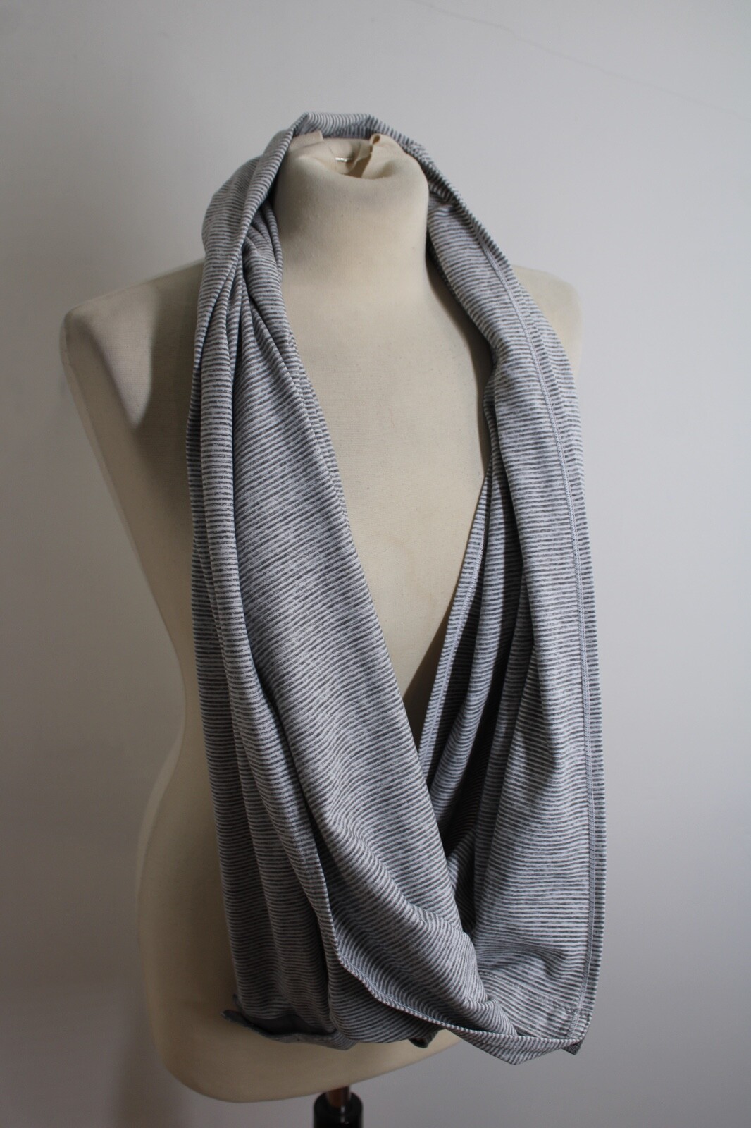 Lululemon Gray Stripe Vinyasa Snap Infinity Scarf - Gem