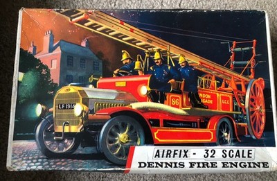 Vintage 1914 Airfix Dennis Fire Engine 1:32 Scale Series 5 Boxed Model ...