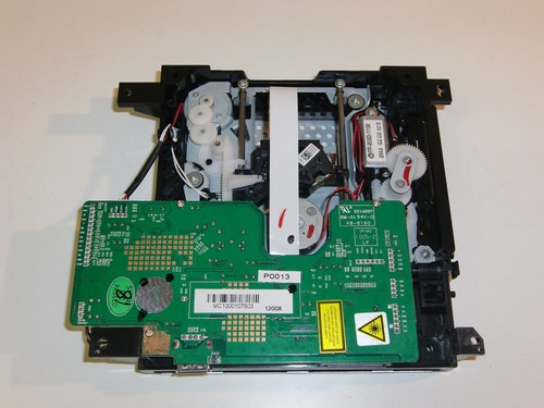 DVD Laufwerk RM-01 94V-0 (E214887) für LCD TV Medion Model: MD20173 ...