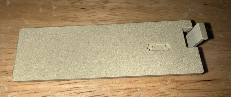 1986 Apple Macintosh PLUS Original Battery Door Case COVER 1984 Mac ...