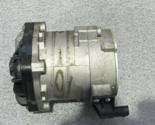 2017-2020 Harley Milwaukee Eight M8 Engine Water Coolant Pump 26600048 ...